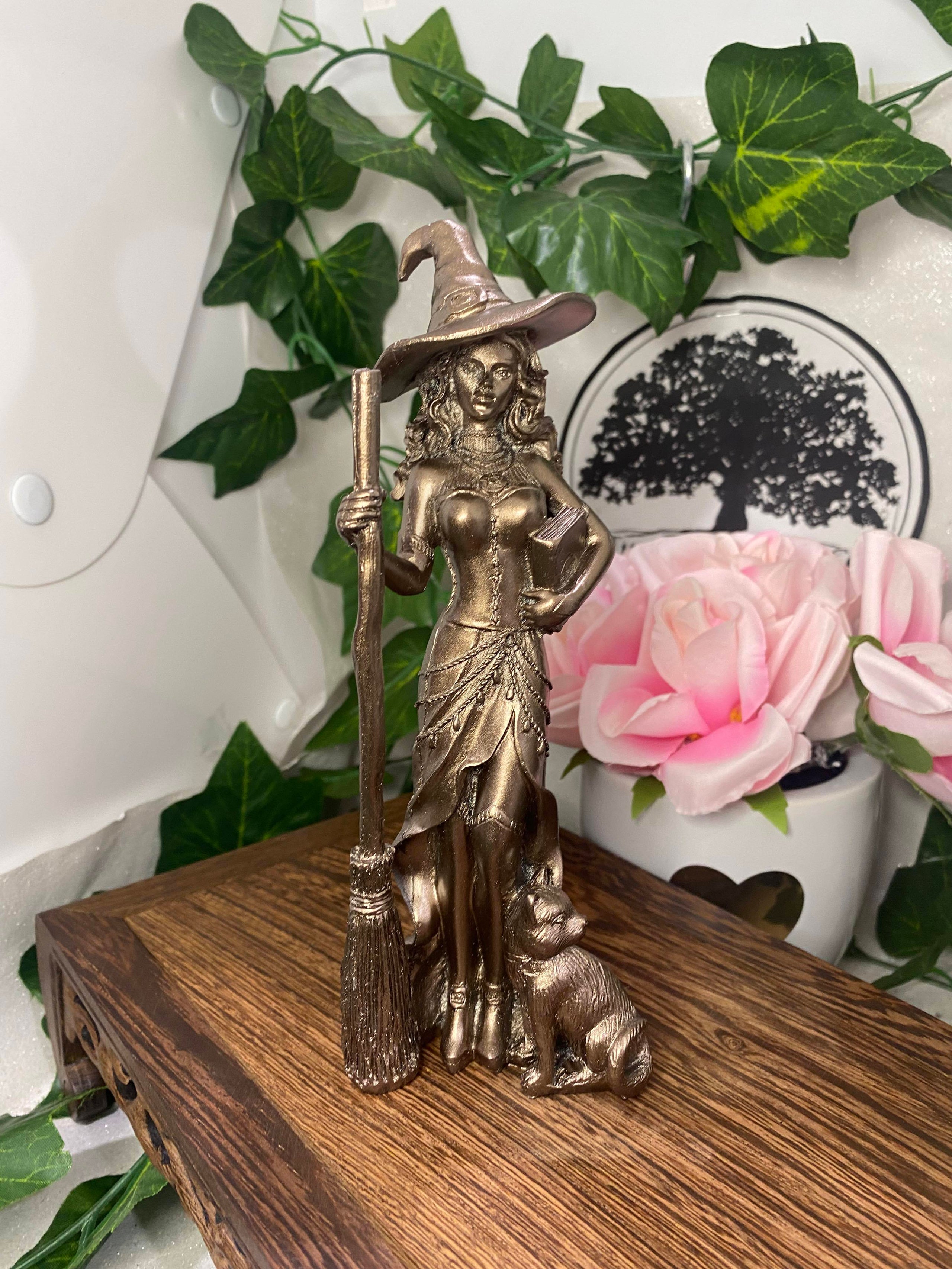 Resin Witch Holding Broom Statue 19.5cm | The Living Earth Co.
